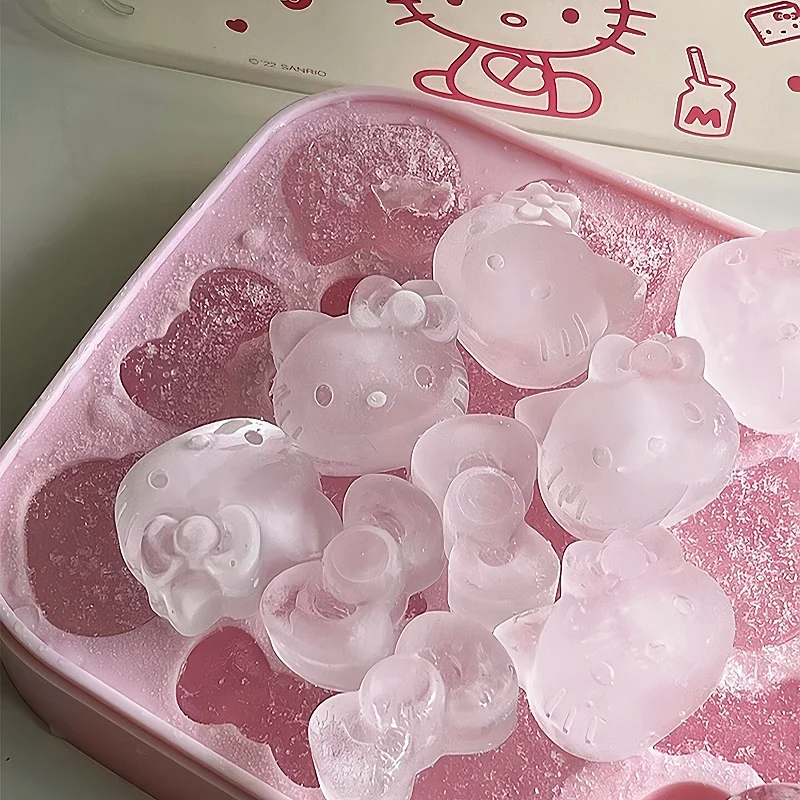 Hello Kitty-shaped ice Mold - Flip In Cart