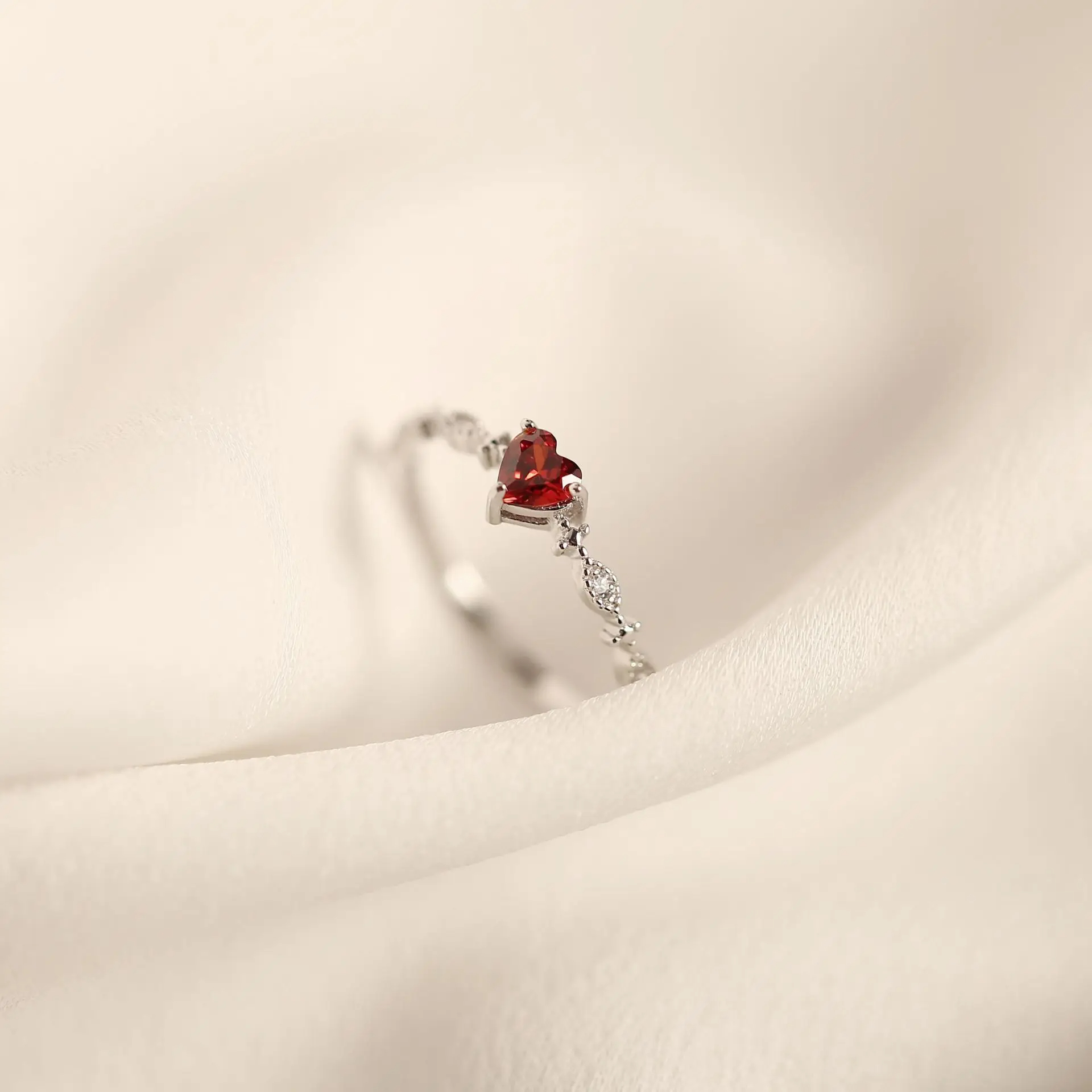 Red Heart Ring - Flip In Cart