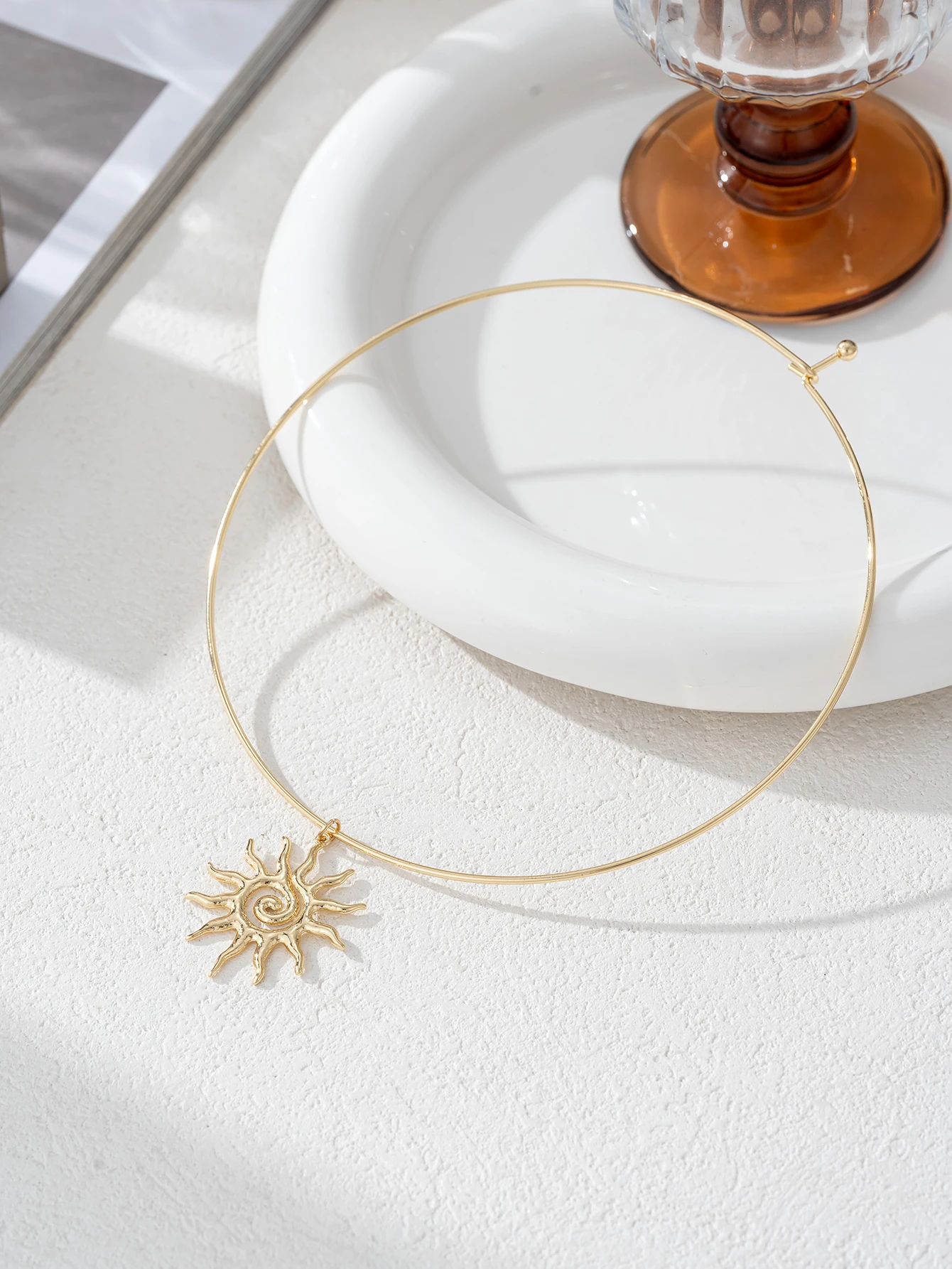 Hollow Sun Choker - Flip In Cart